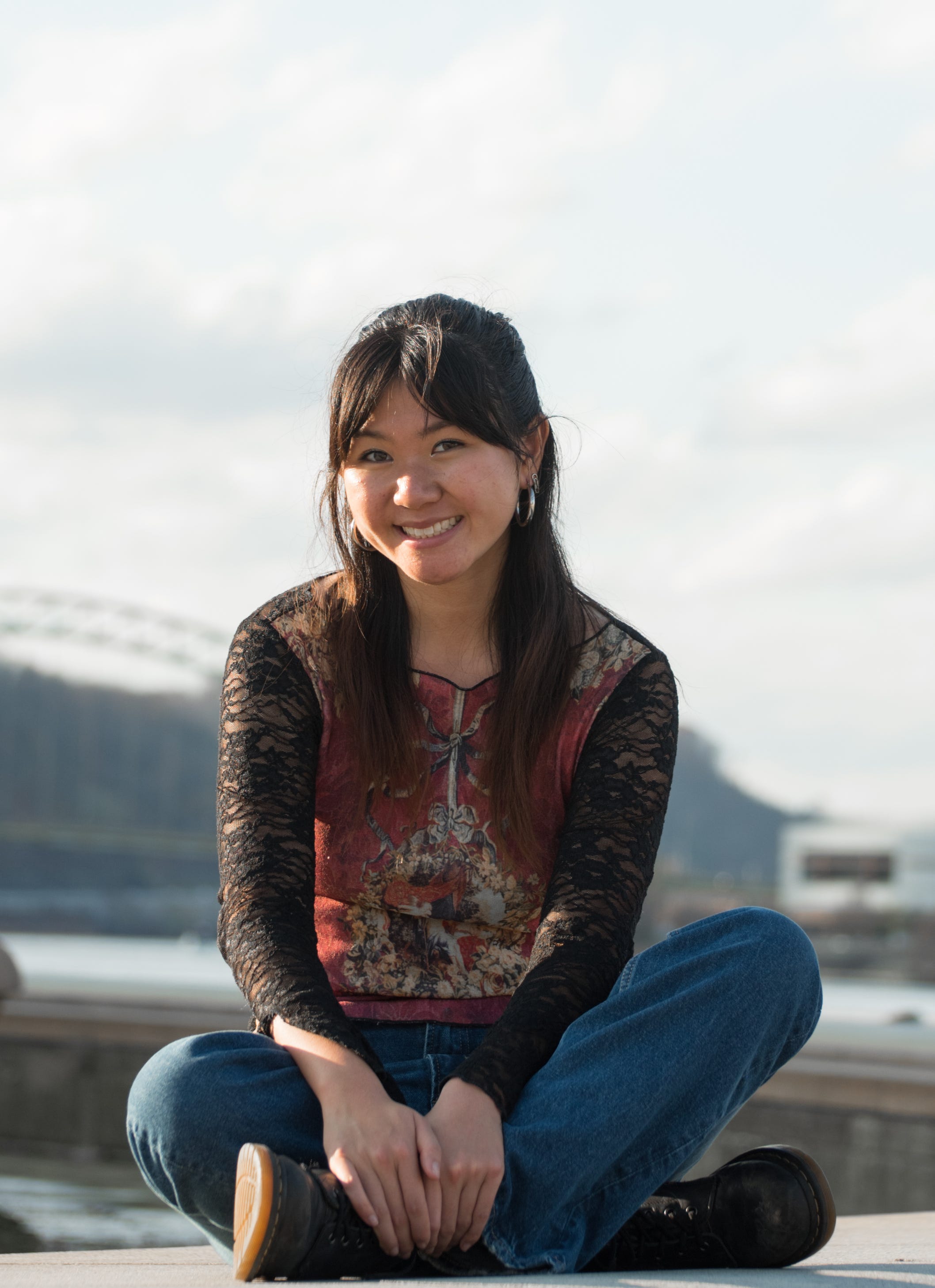 Amber Li – Medium