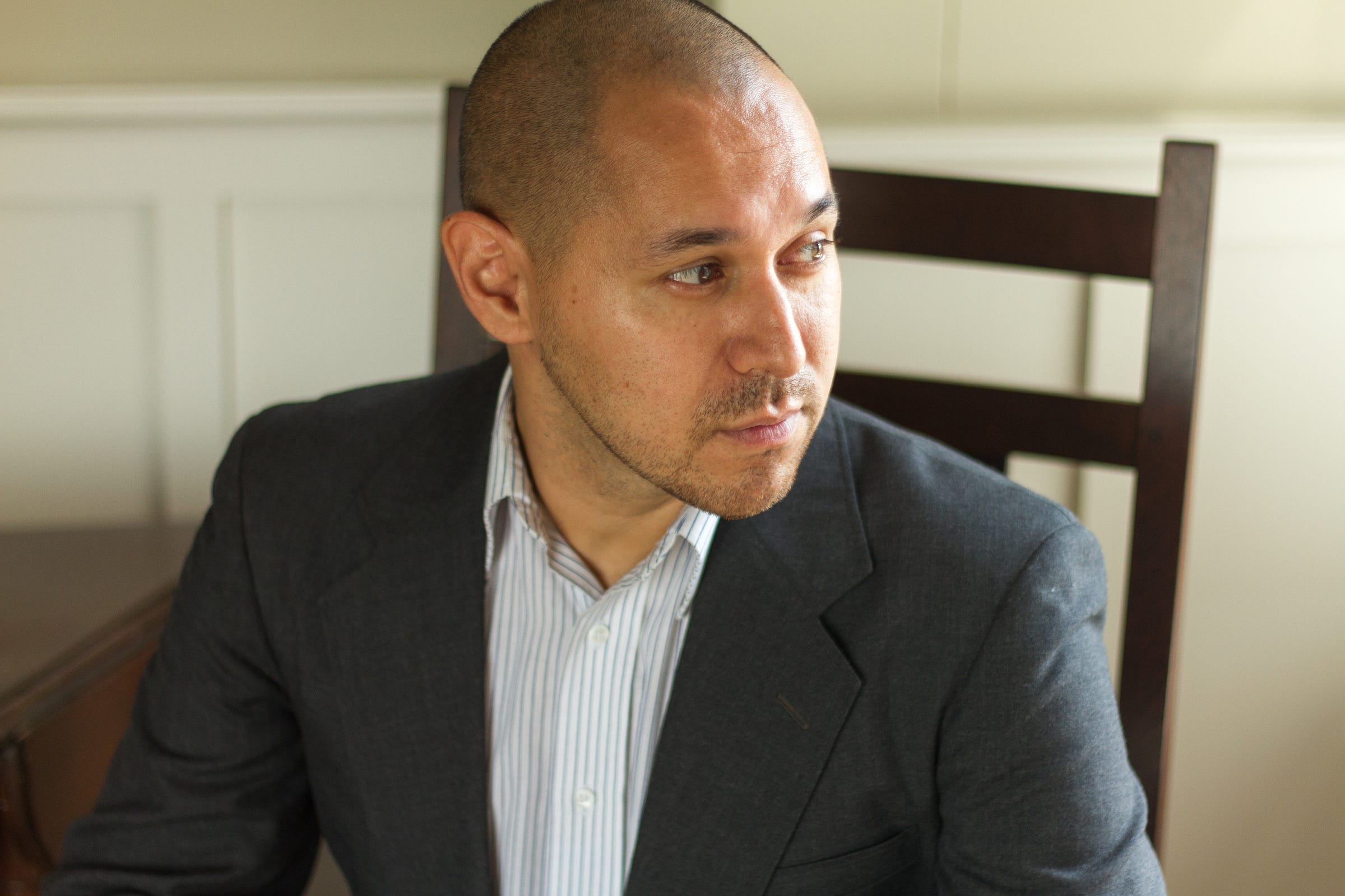 Mauricio Alexander – Medium