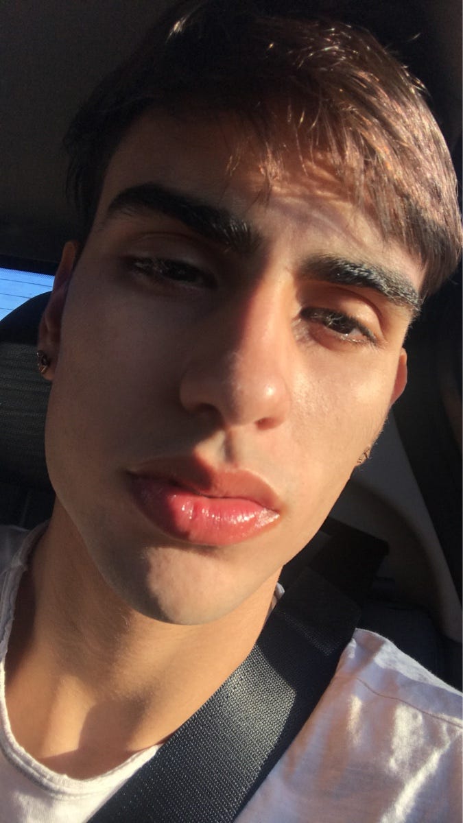 Ariel Amaral Vital – Medium