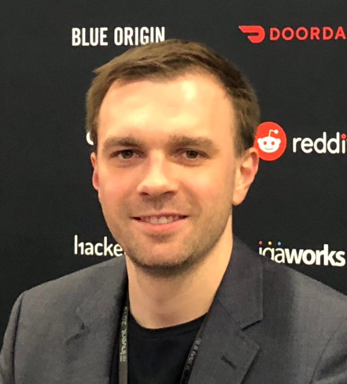 Vitalii Vashchuk – Medium