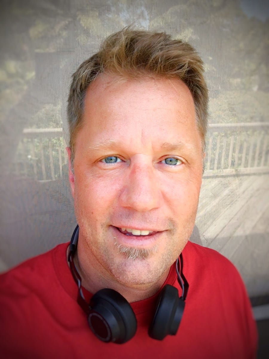About – Julian Gude – Medium