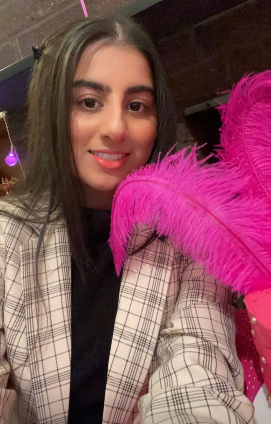 Zara Akhtar – Medium