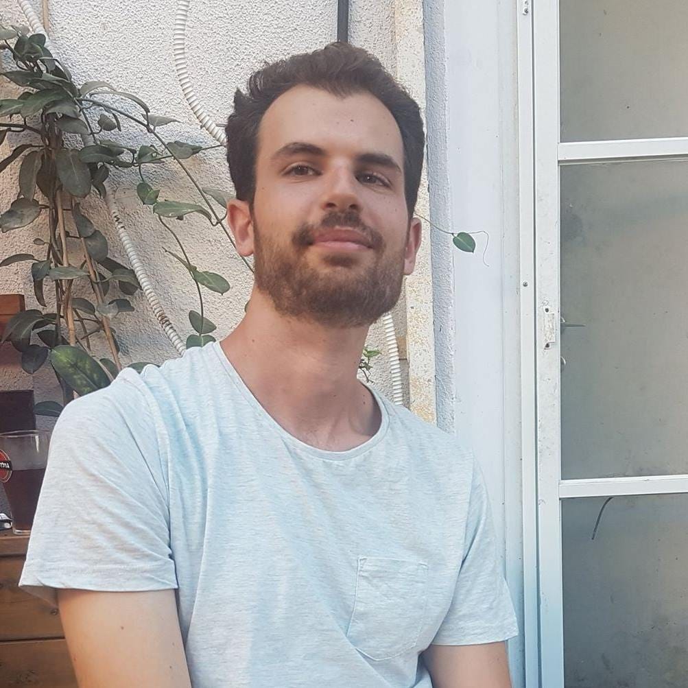 Nadav Ivry – Medium