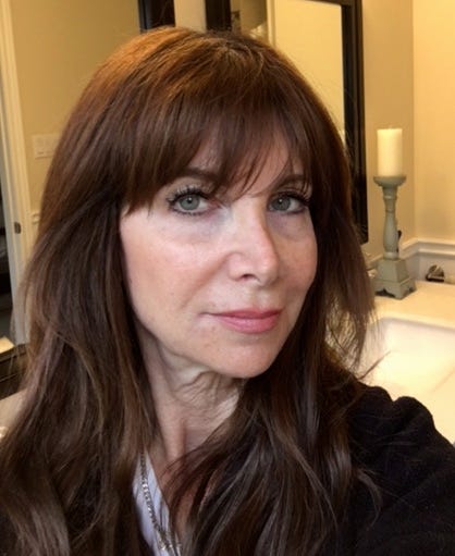 Elly Miller – Medium