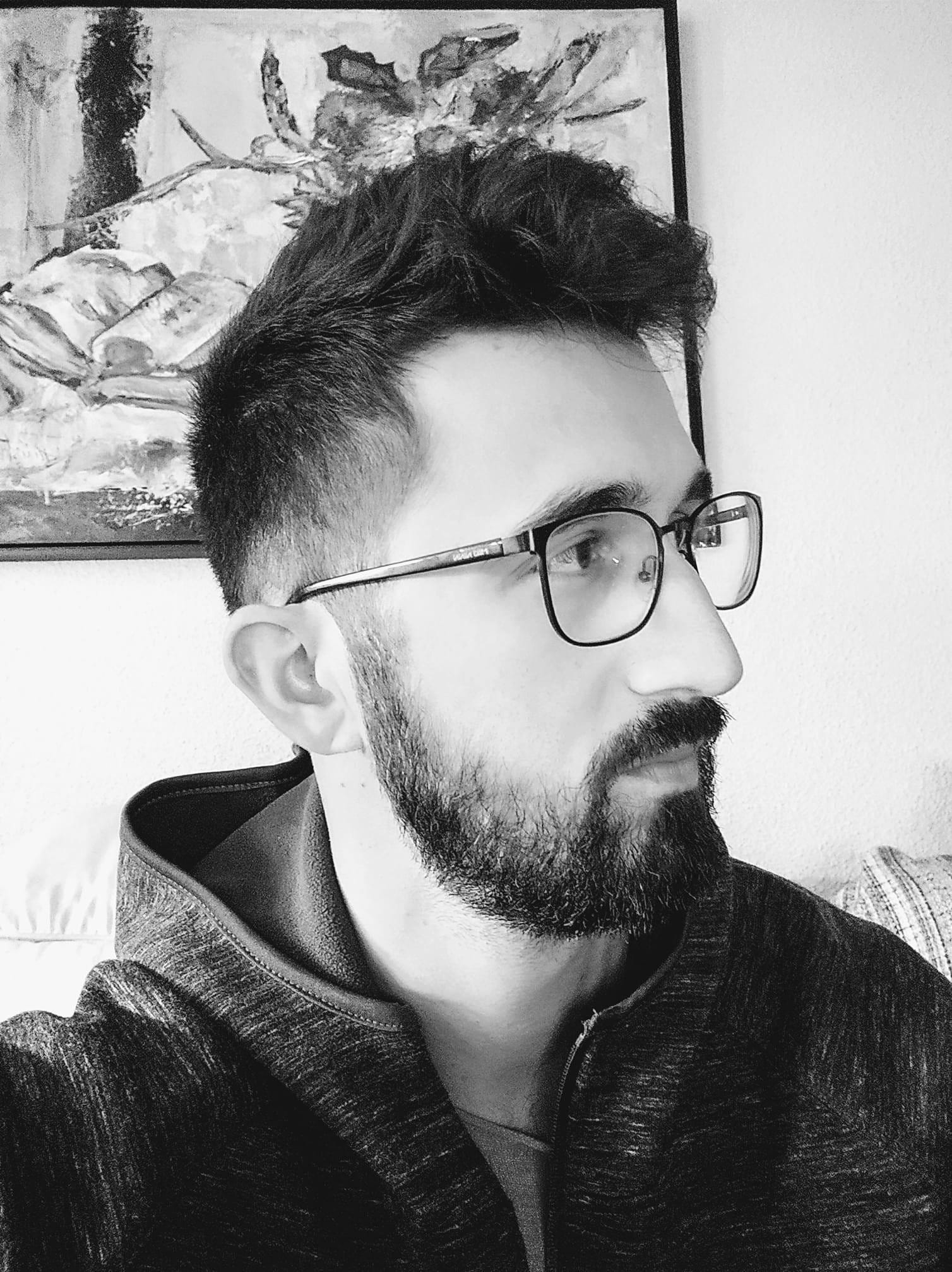 David Roel Gómez – Medium