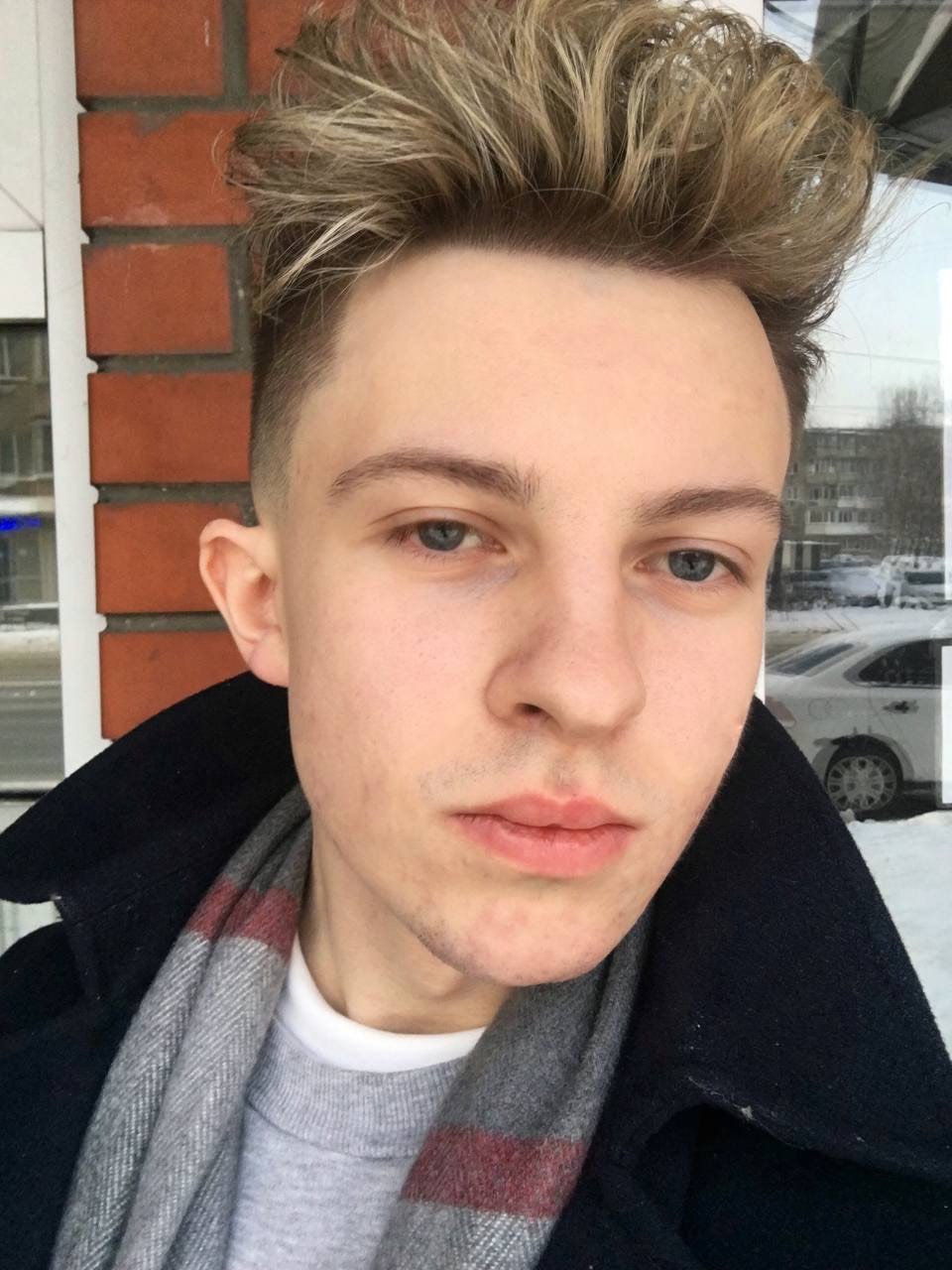 Yuriy Molitvin – Medium