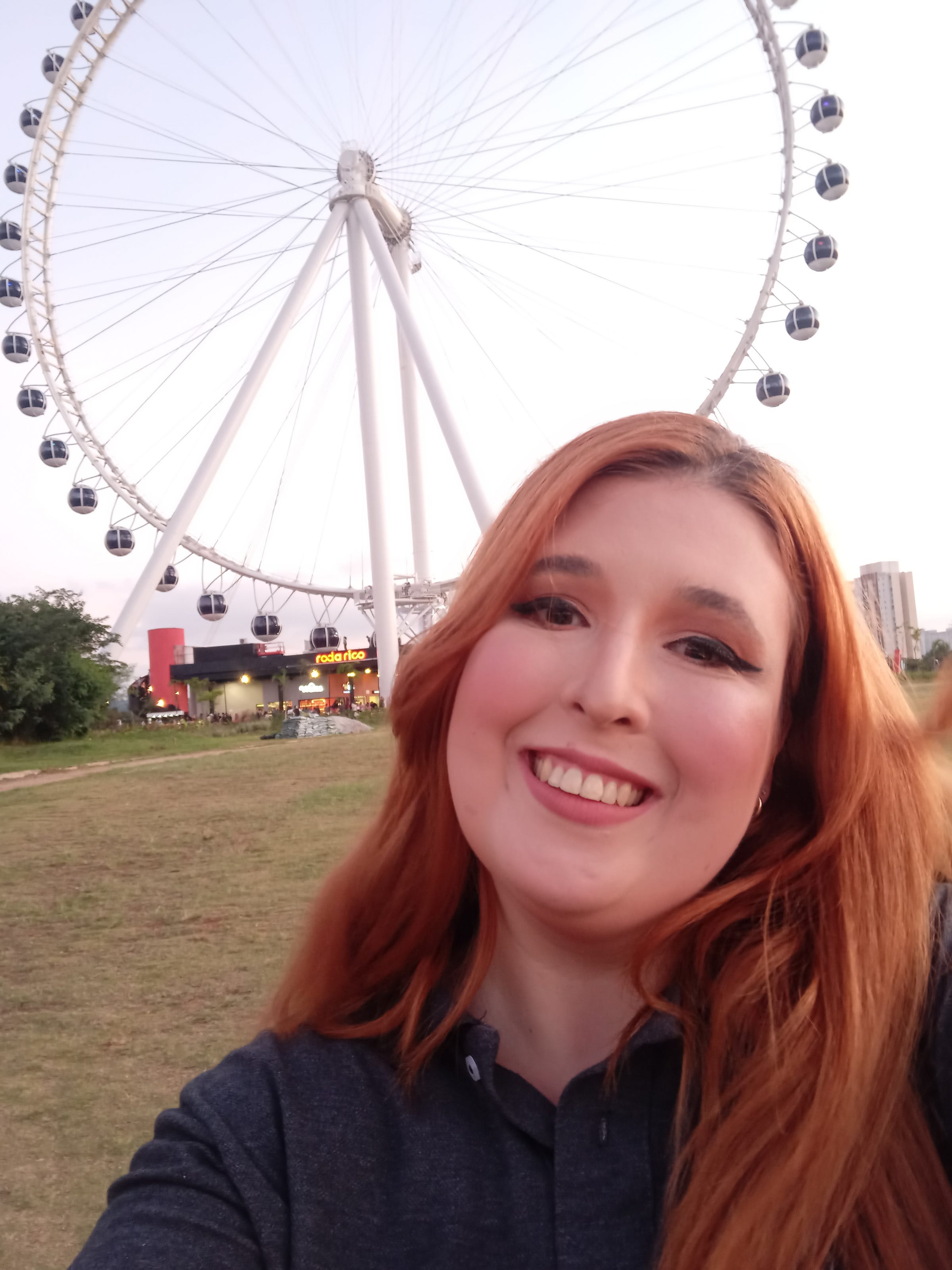 Carina De Paula – Medium