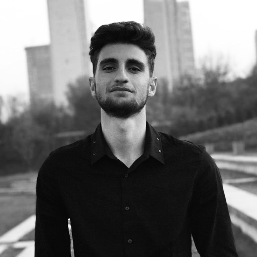Taner Metin – Medium