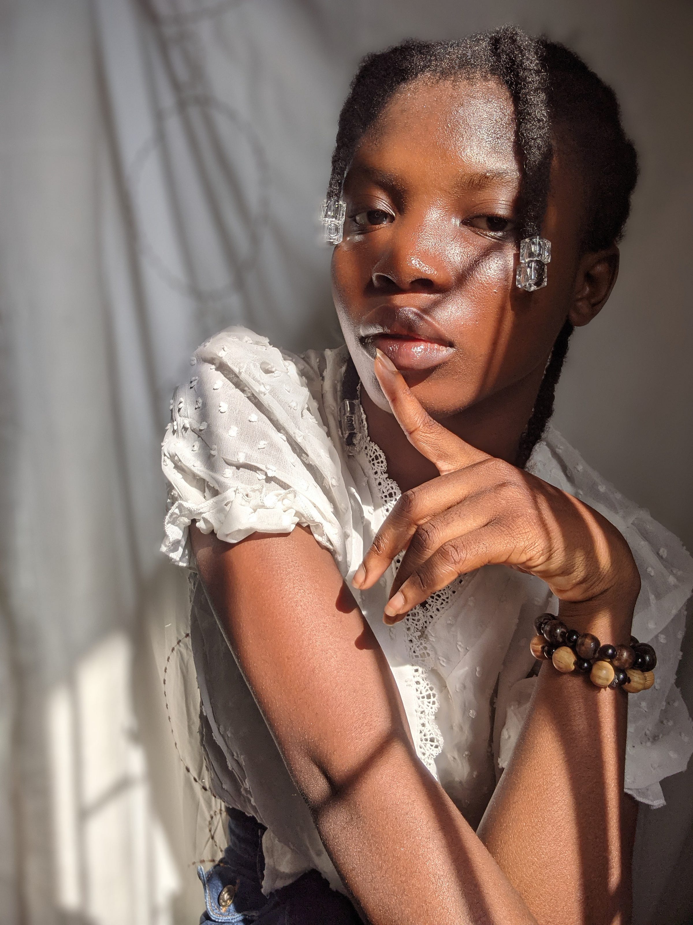 Pris Aina – Medium