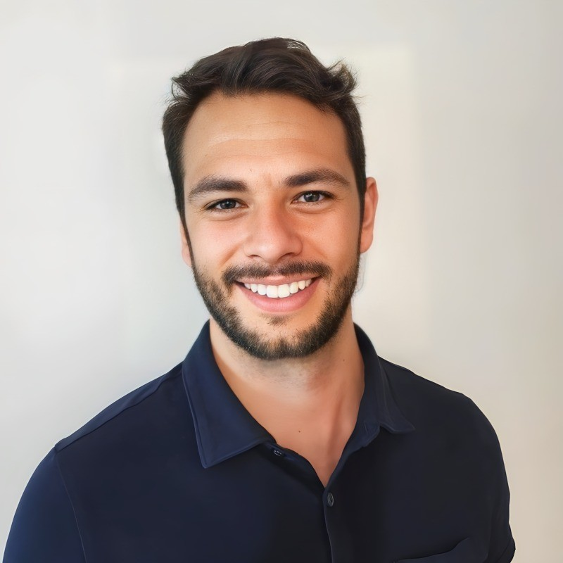 Bradley Doering – Medium