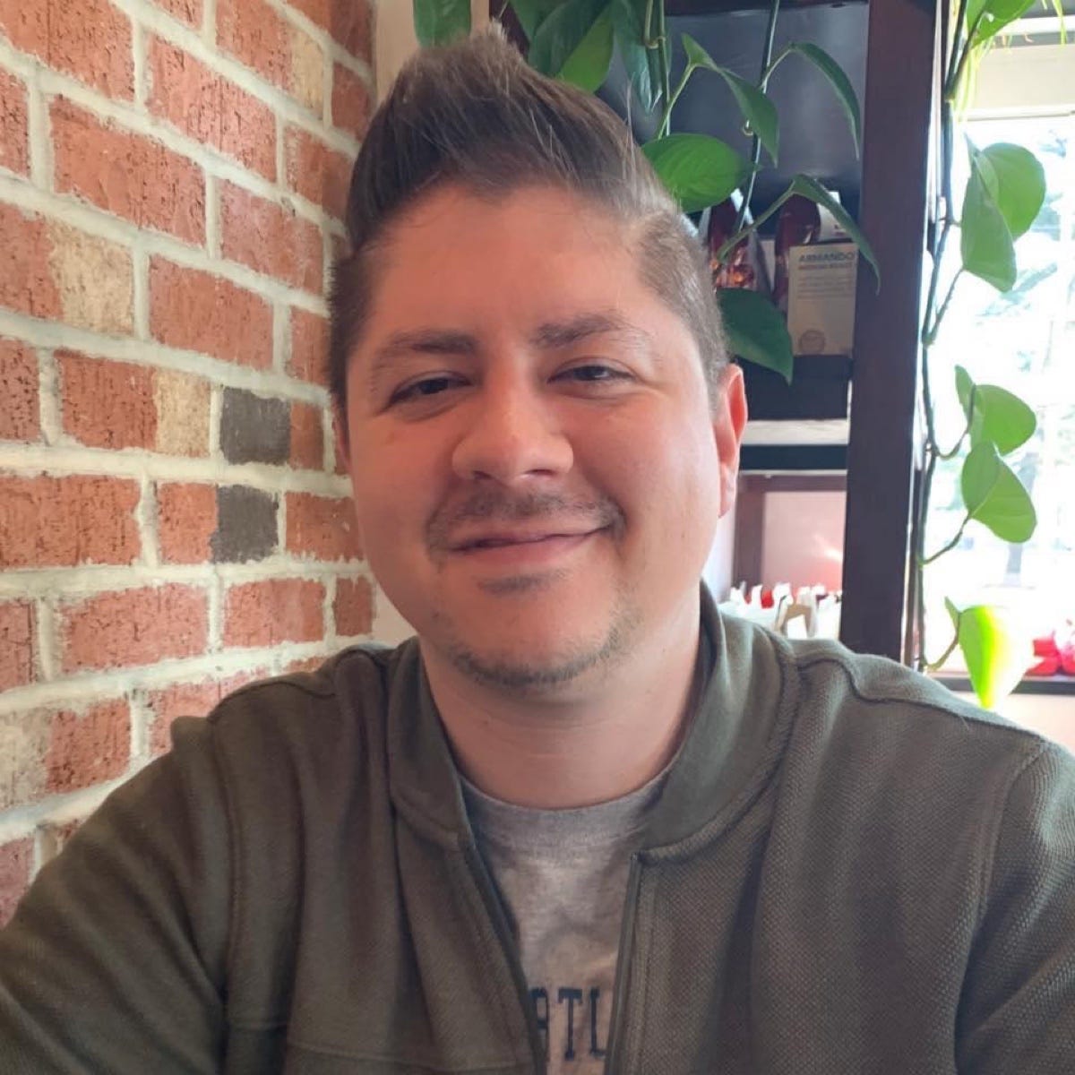 Steve Yackey – Medium