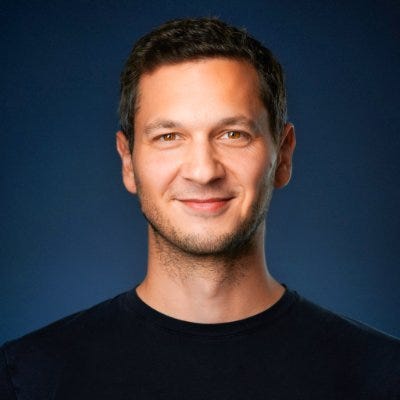 Alex Gutjahr – Medium