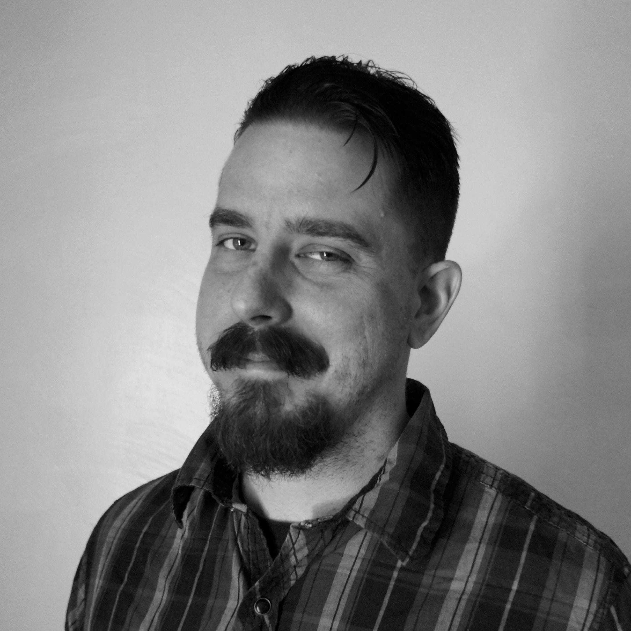 Kyle Gallagher – Medium