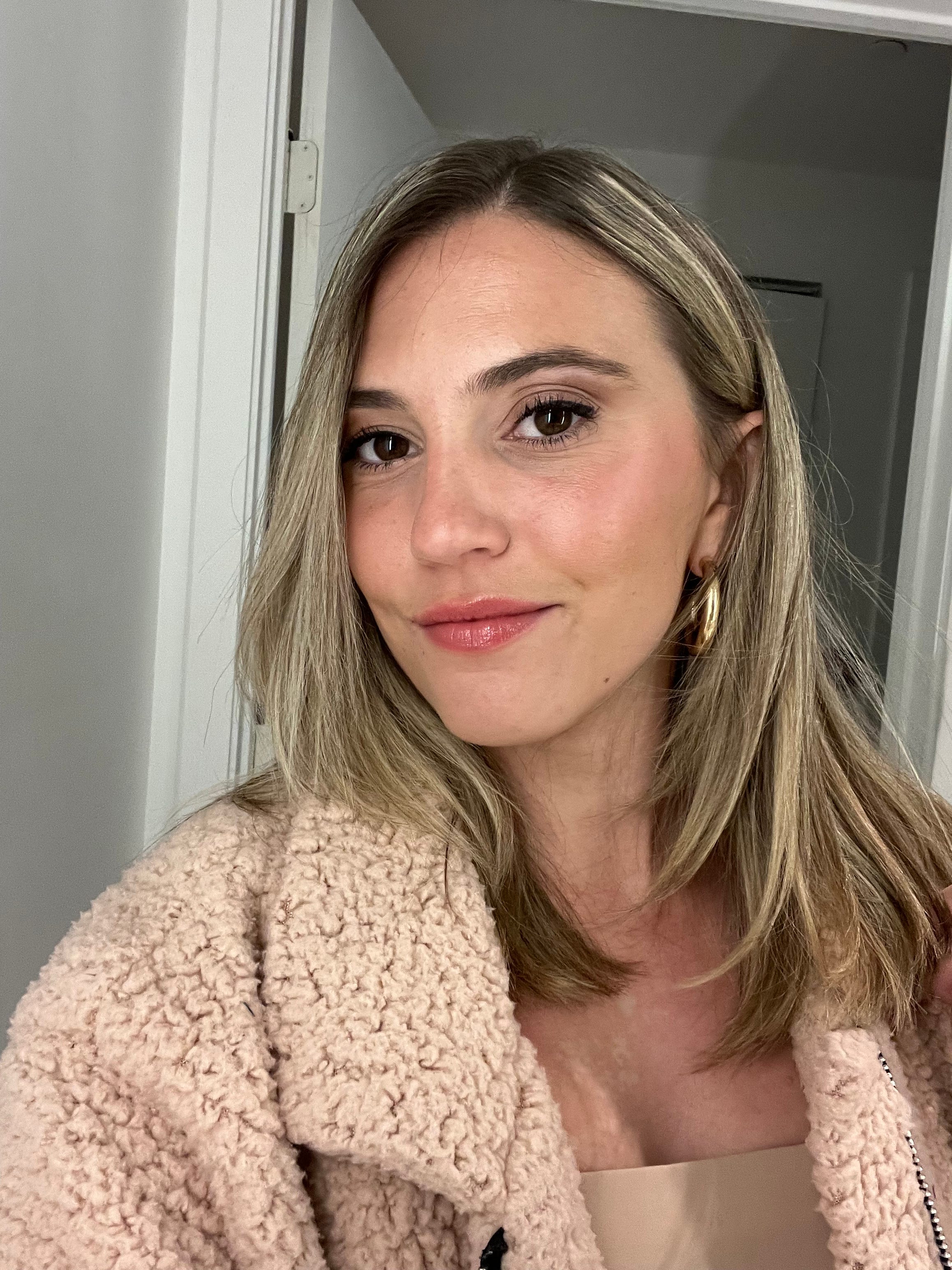 Kat Dingee – Medium