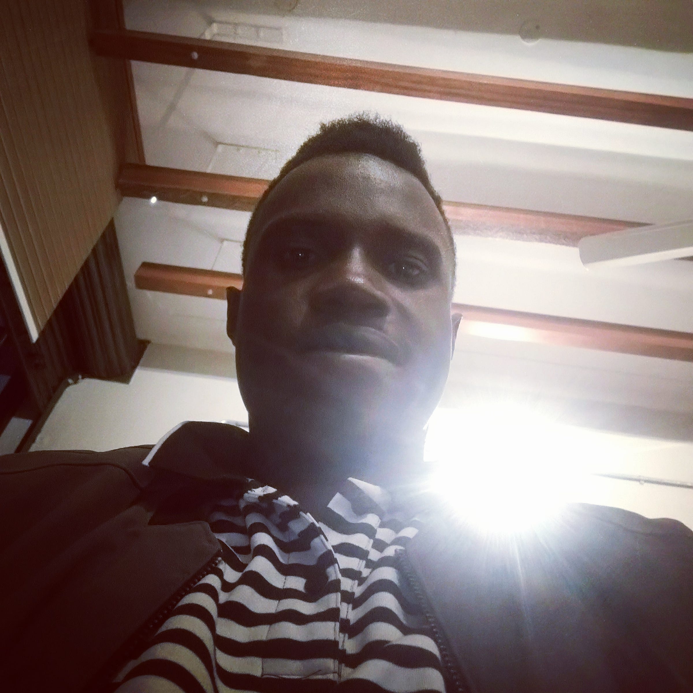 Morris Thomas – Medium