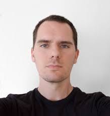 Mac Scott – Medium