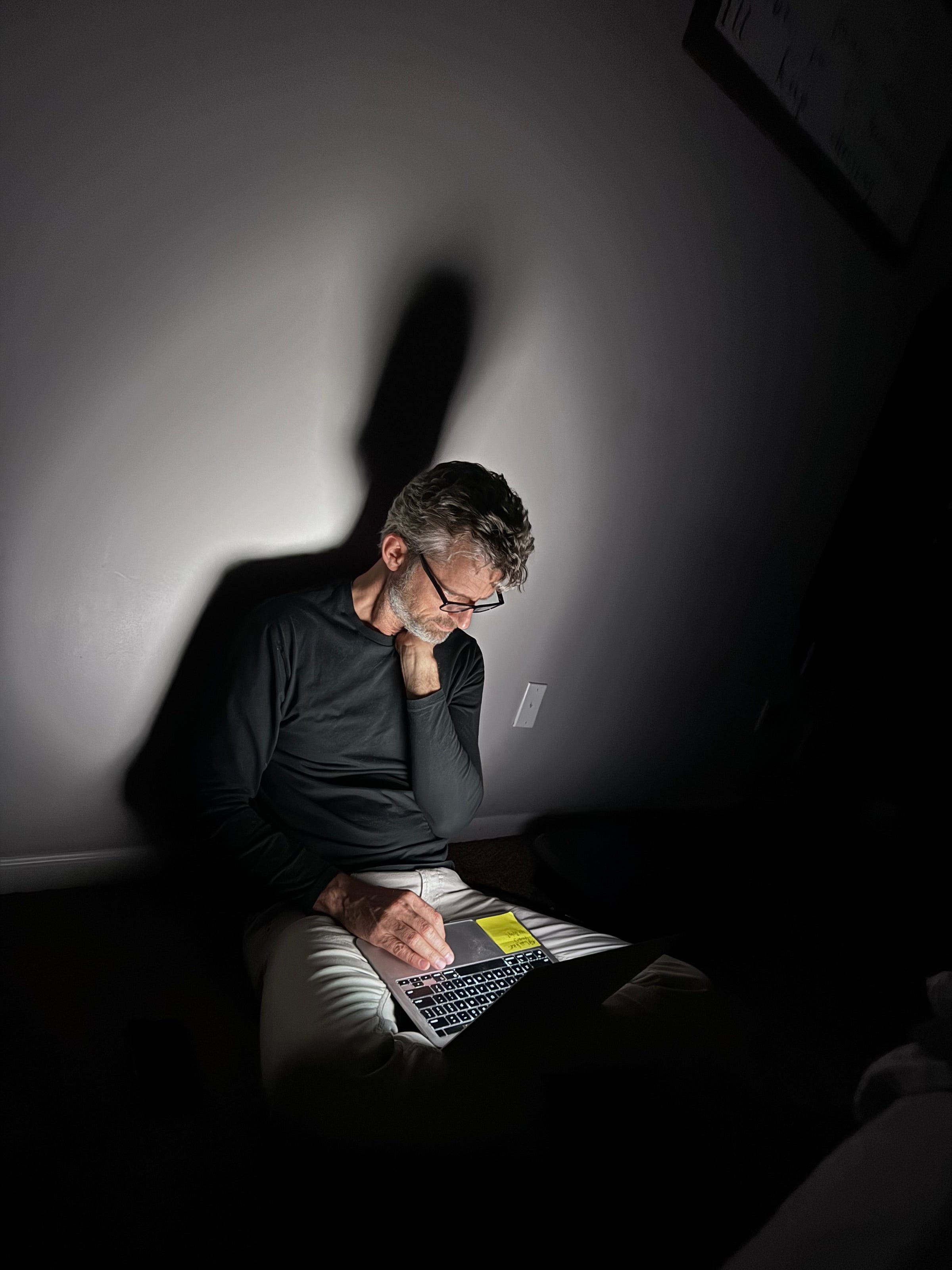 Ladd Carlston – Medium