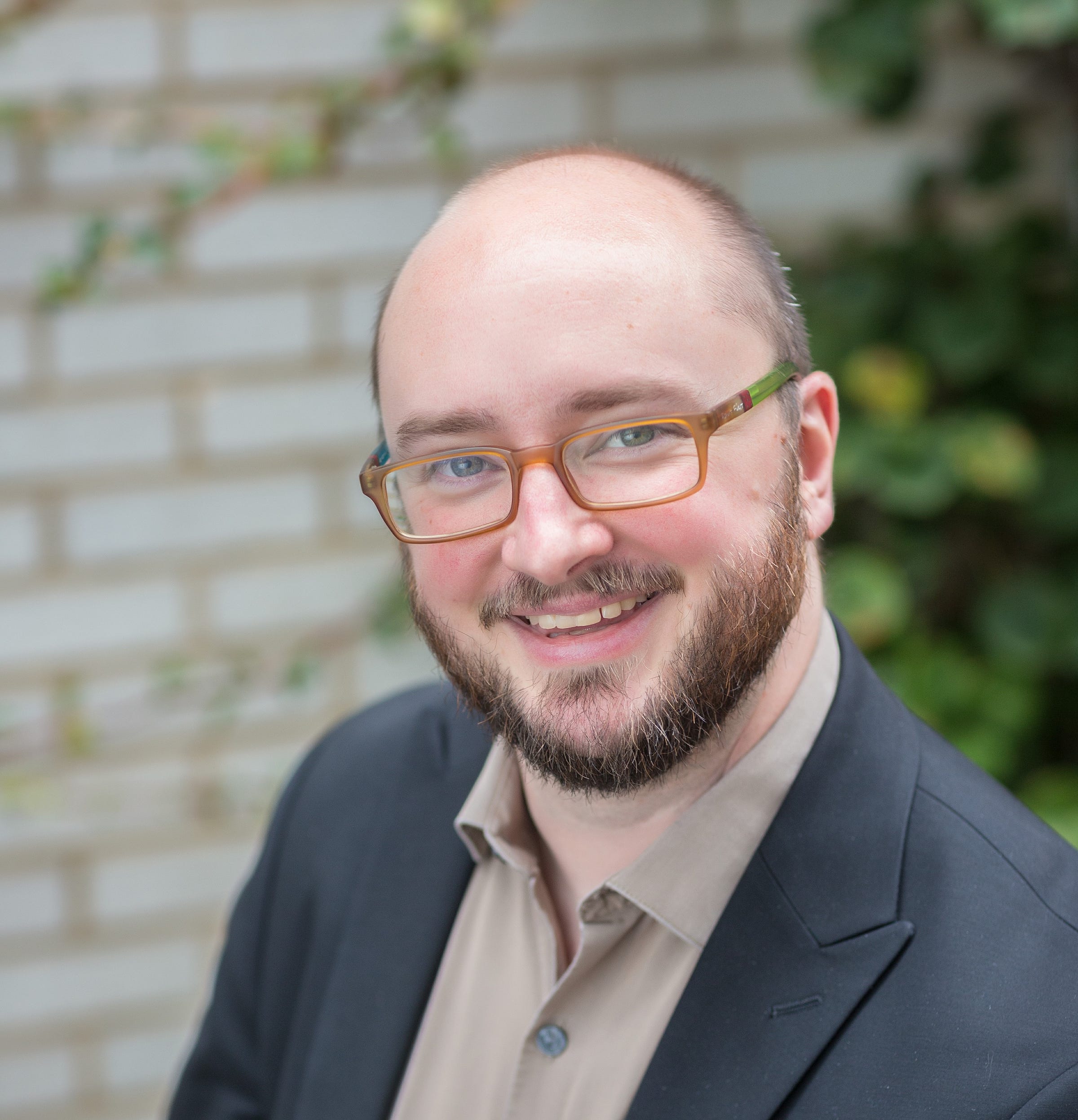 Jay Davis – Medium