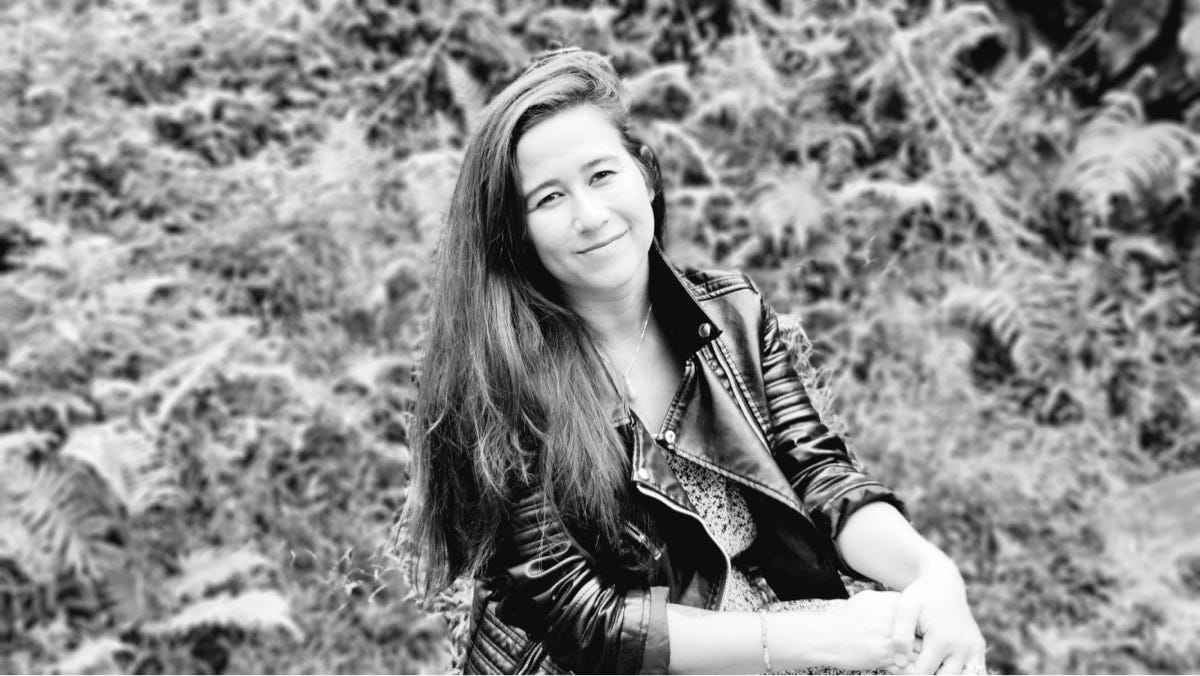 Aiko Joy Bray – Medium