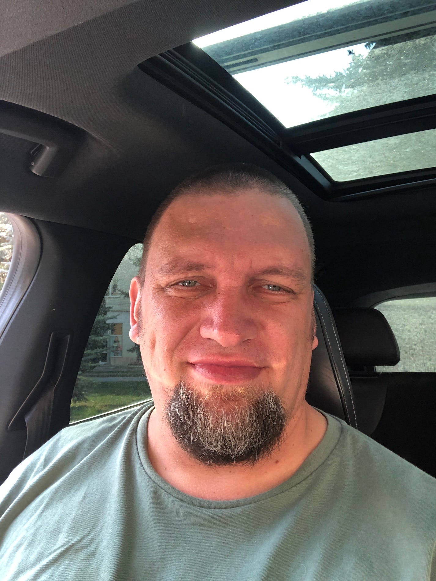 About – ANDRÁS Zoltán-Gyárfás – Medium
