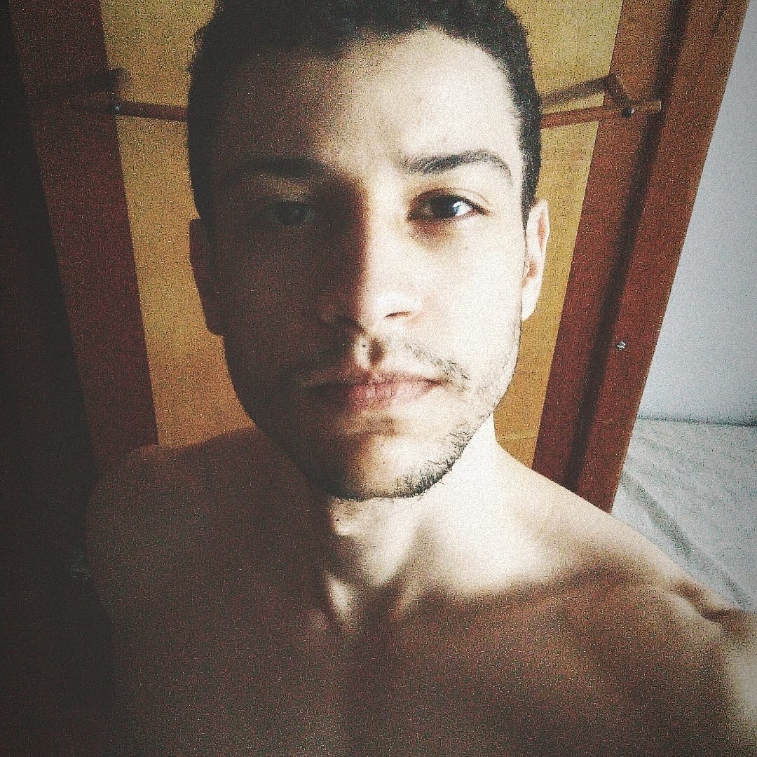 Gabriel Alves – Medium