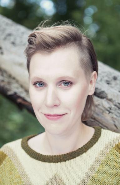 Iris Christensen – Medium