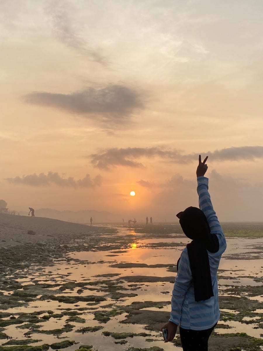 Indah Sri Handayani – Medium