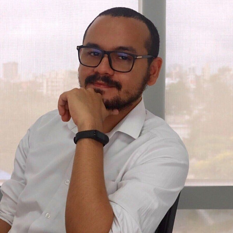 Fabio A. Colpas R. on Medium curated some lists