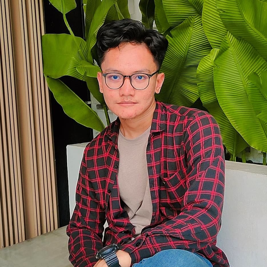 Azhar Alan – Medium