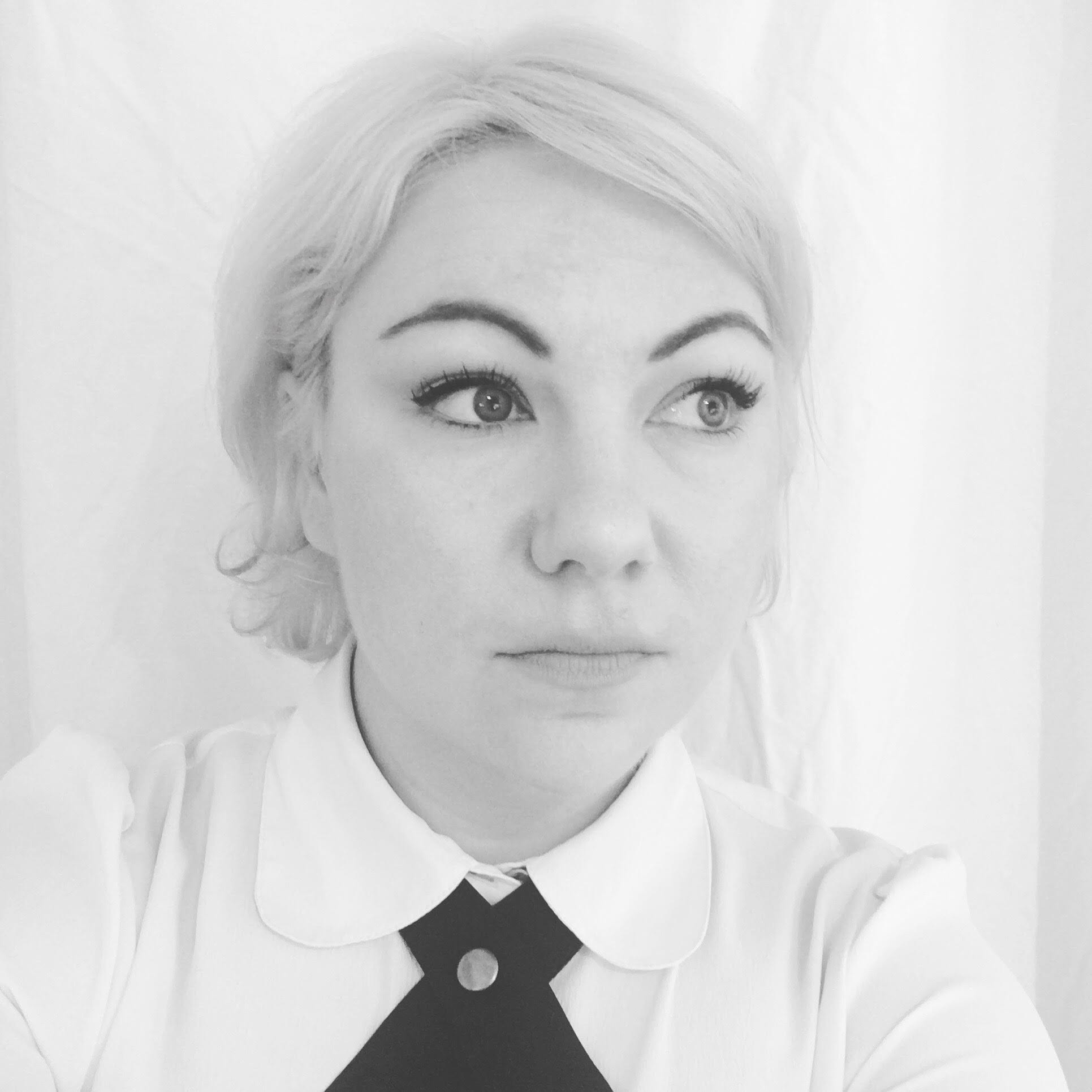 Amanda J. Mayer – Medium