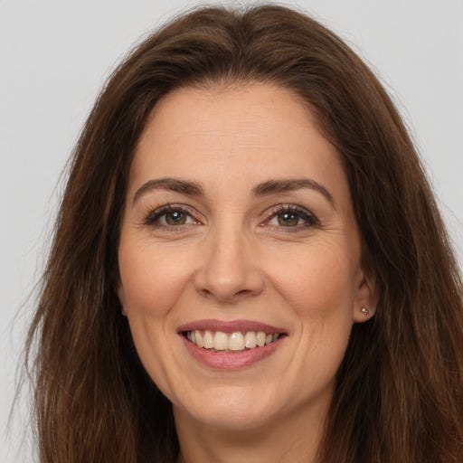 Angela Graham – Medium