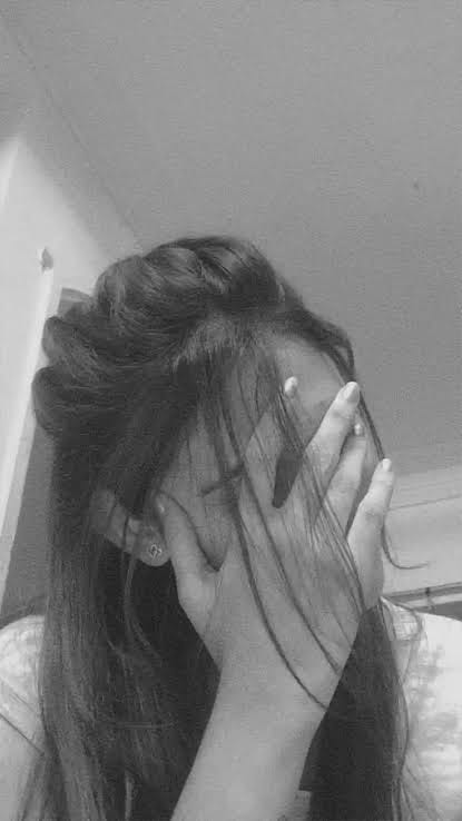 Elma Jani – Medium