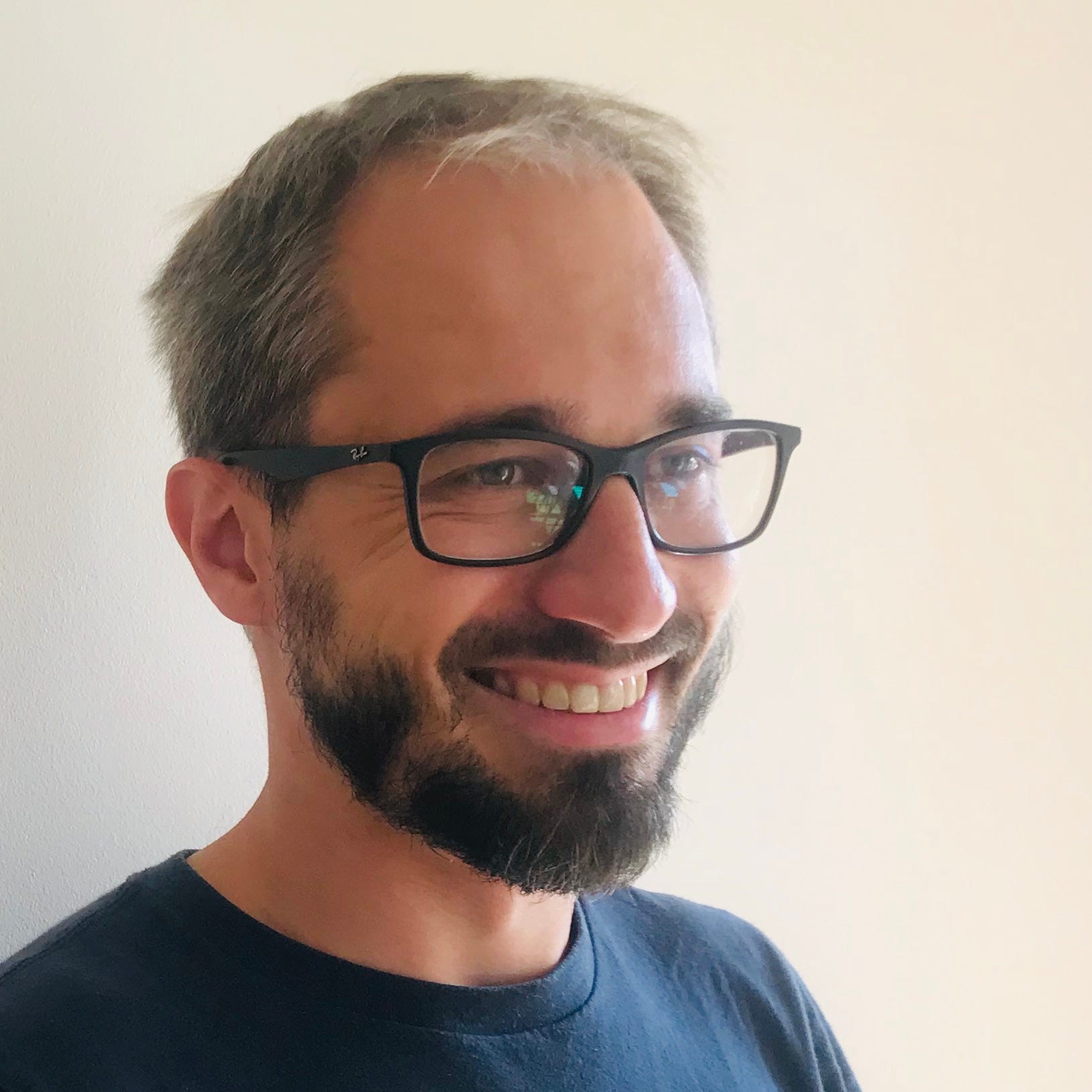 Petr Bouchal – Medium