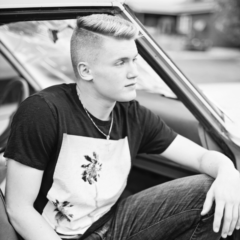 Hunter Arnold – Medium