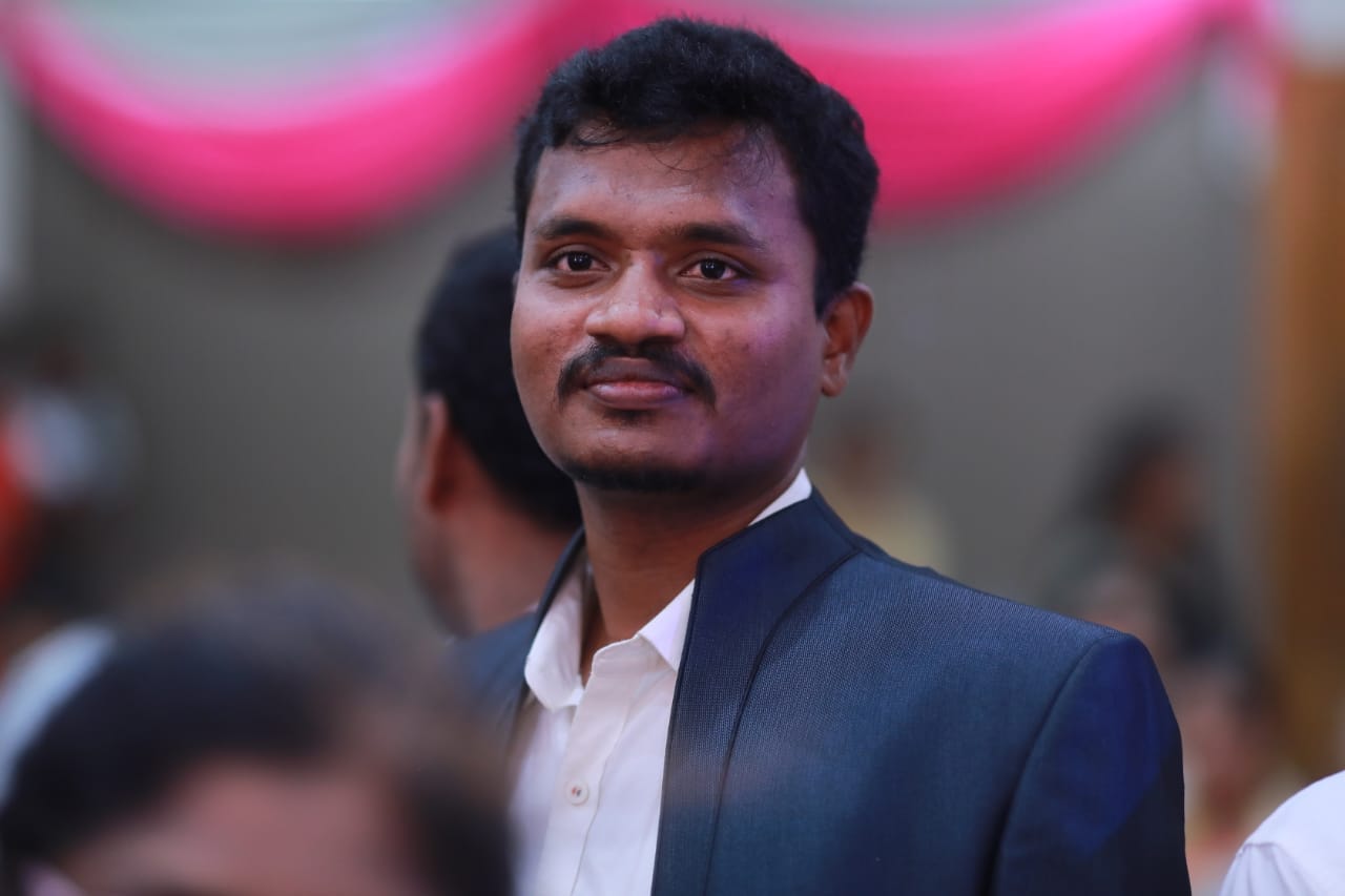 Alston Daril – Medium