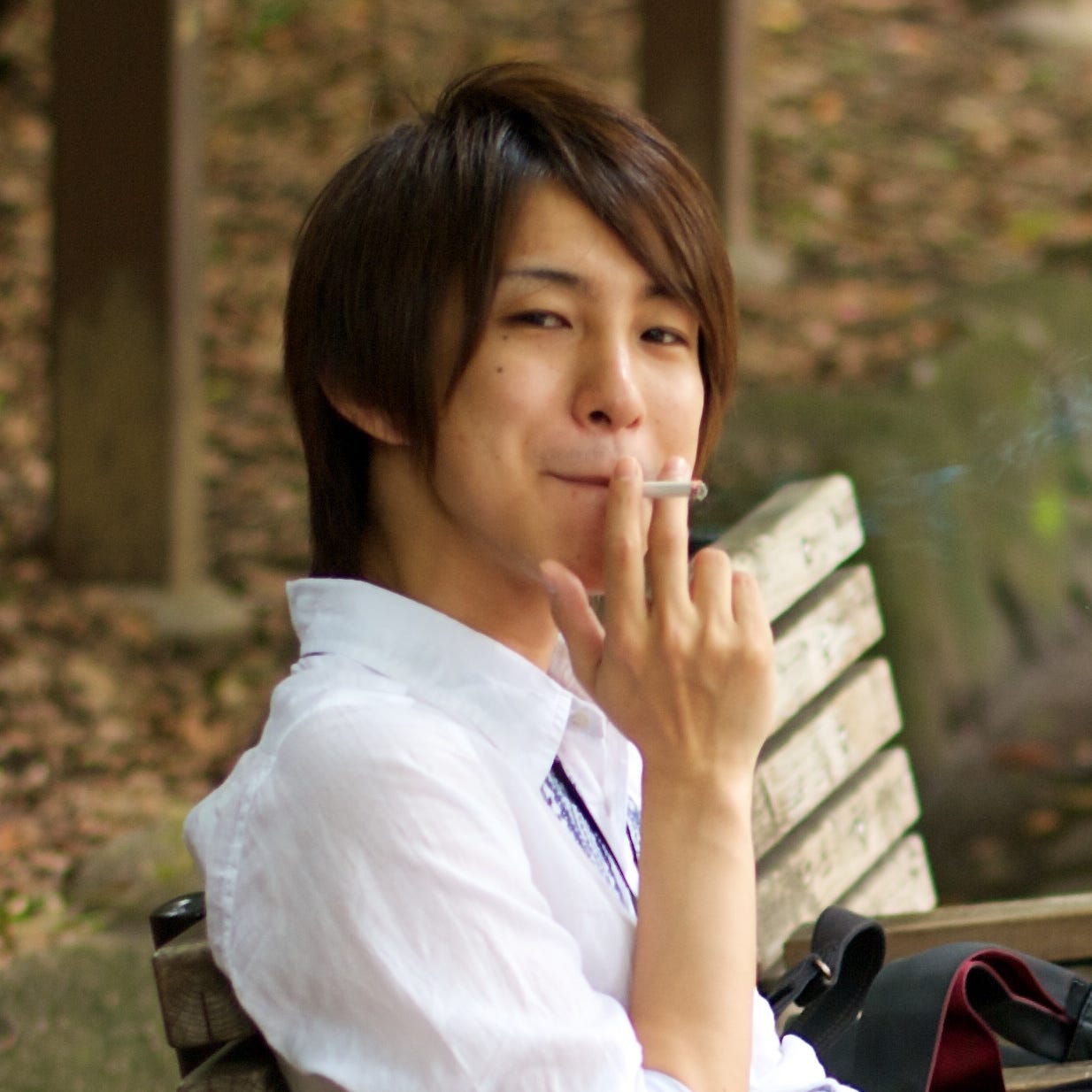 Tomoya Otake – Medium