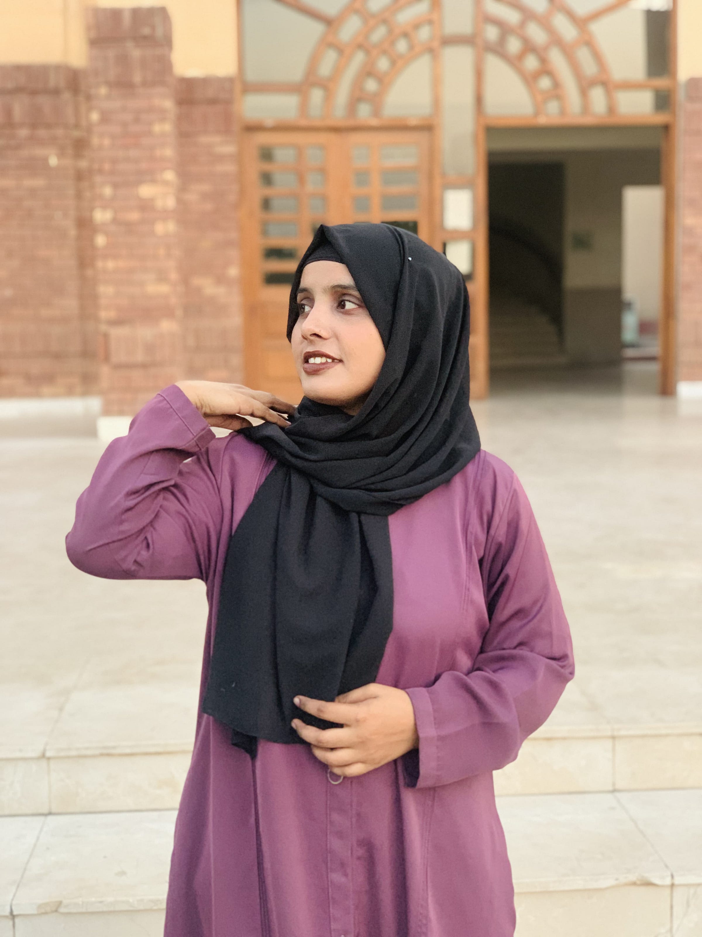 Amna binti Muhammad – Medium