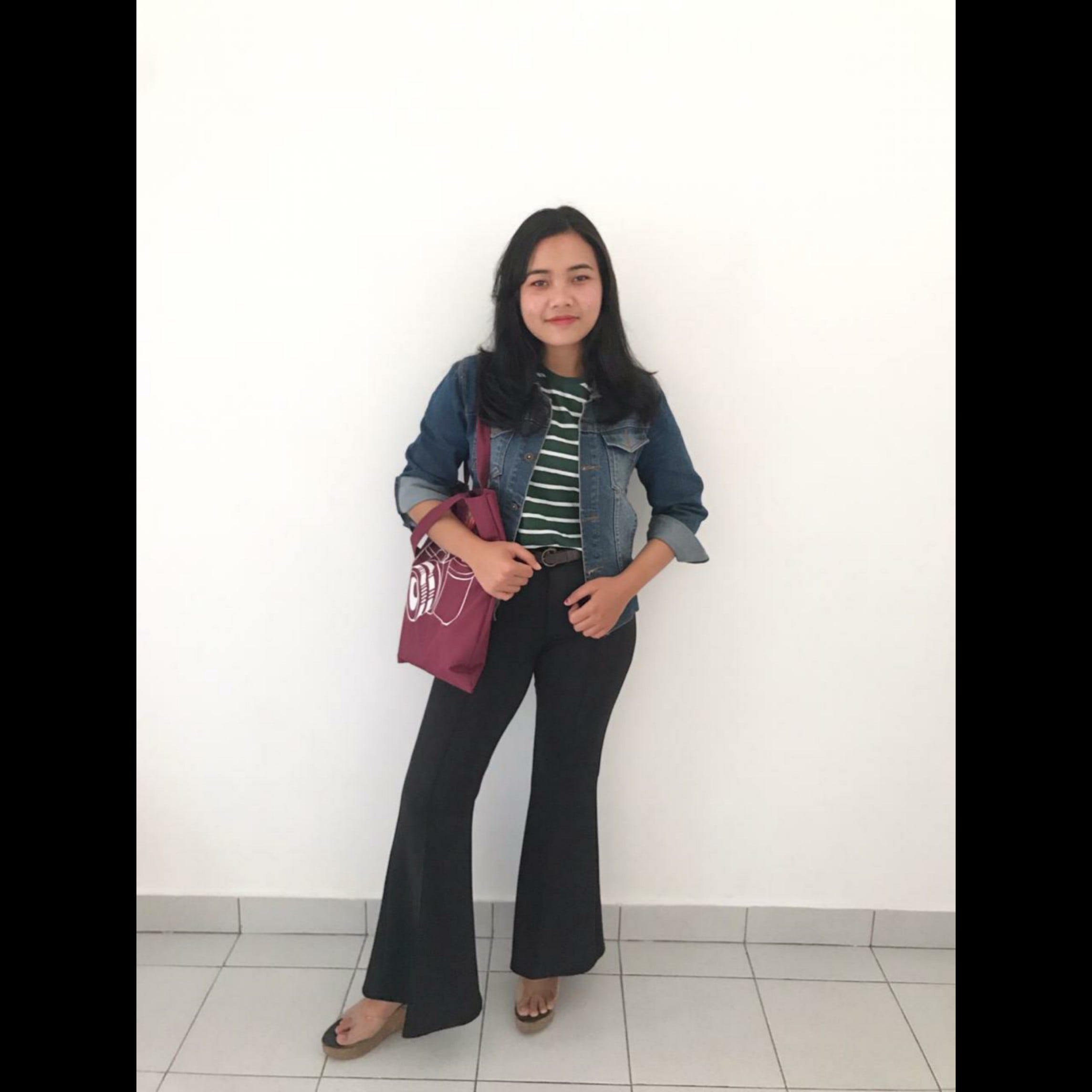 Diah Apriani – Medium