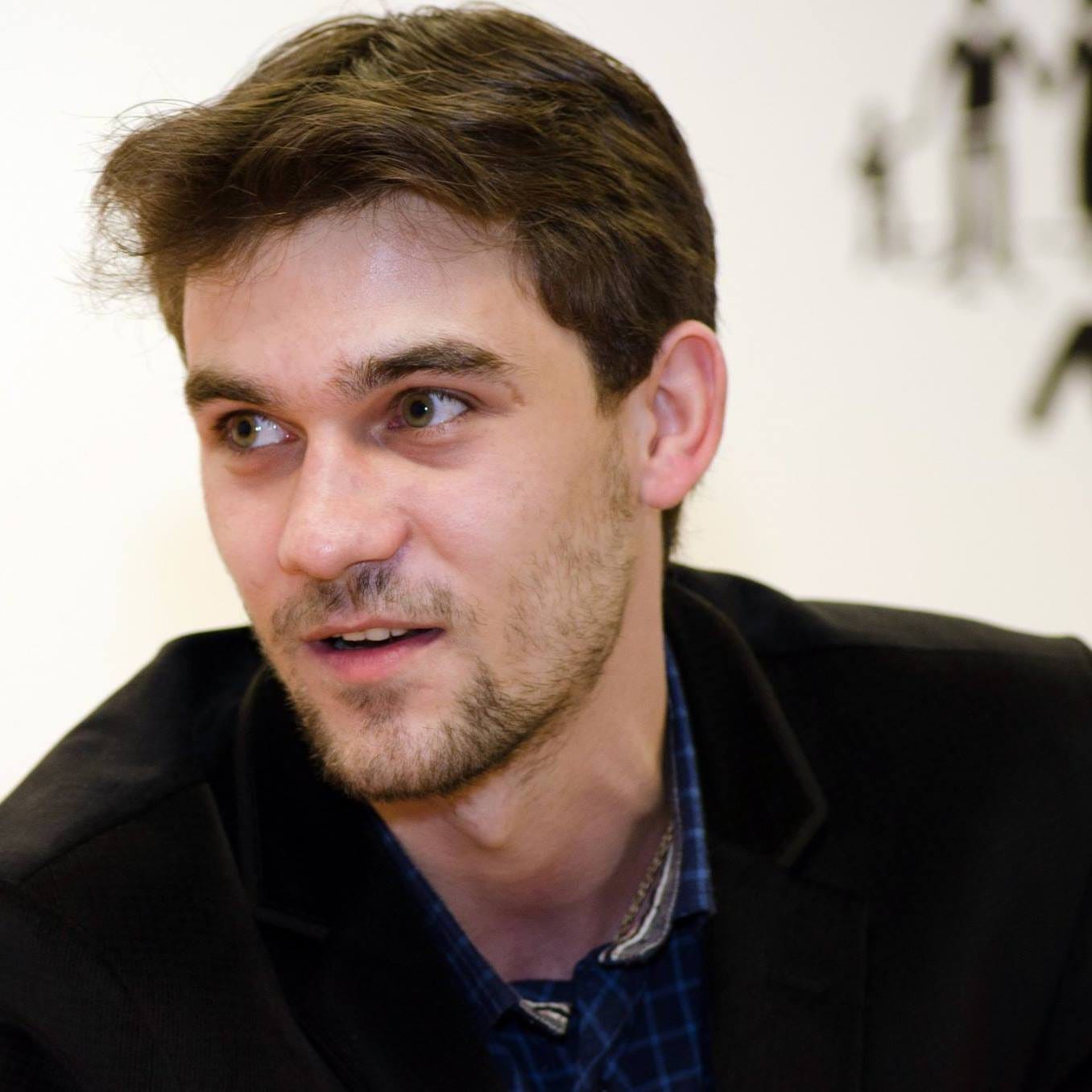 Alex Bordei – Medium