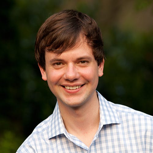 Alex Davidov – Medium