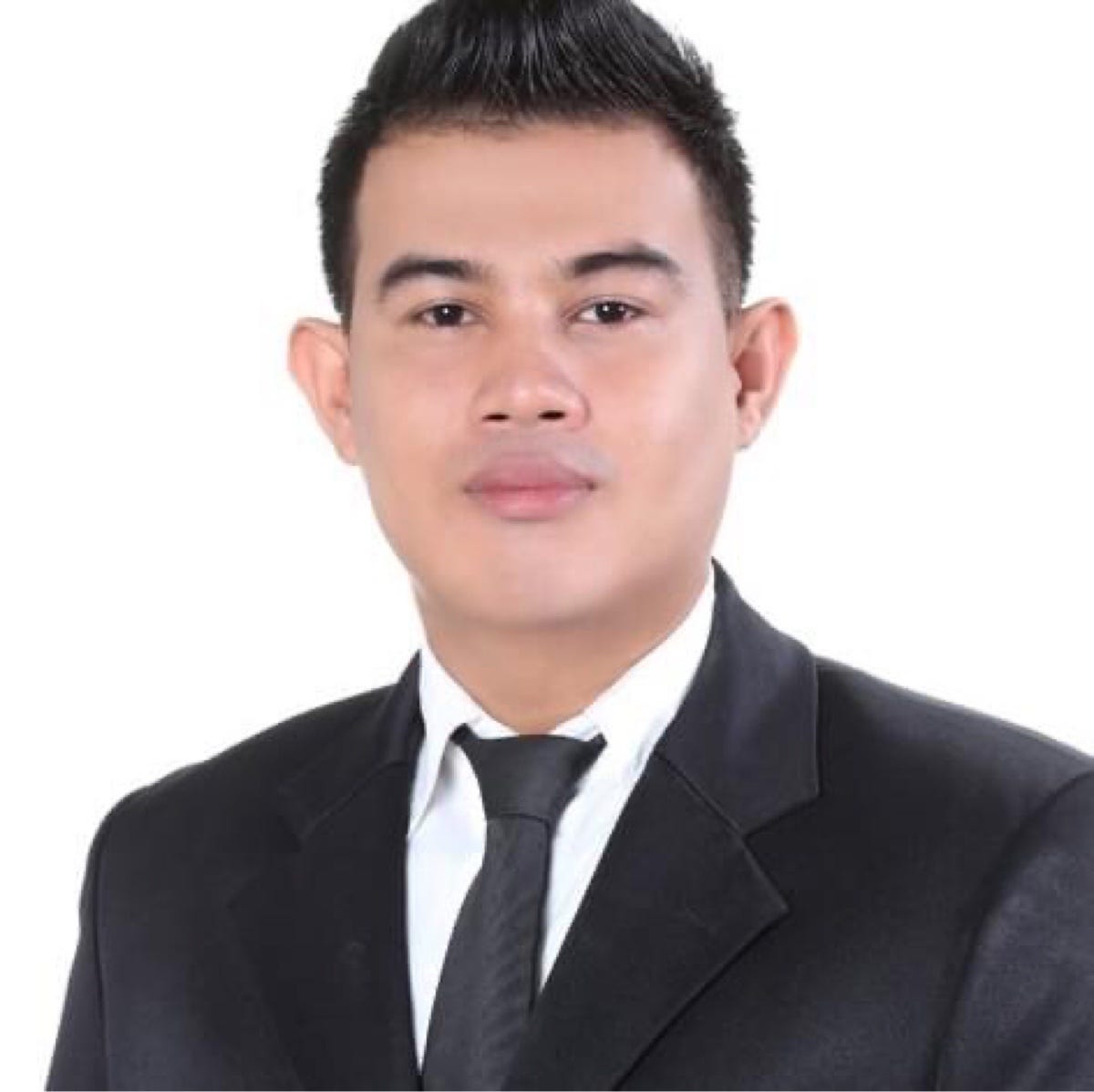 NAY LIN OO – Medium