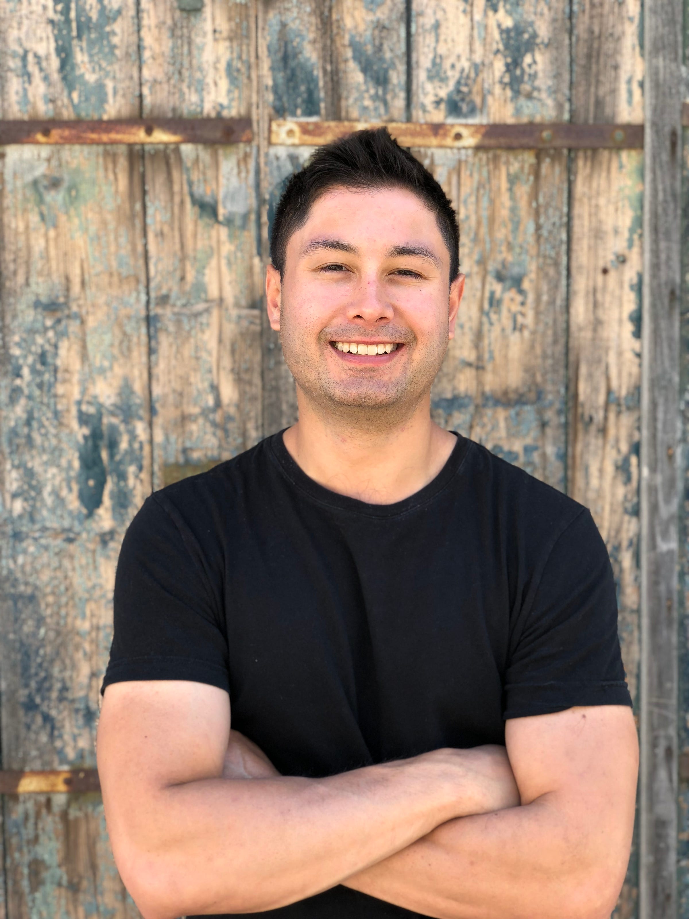 Alex Mellusco – Medium