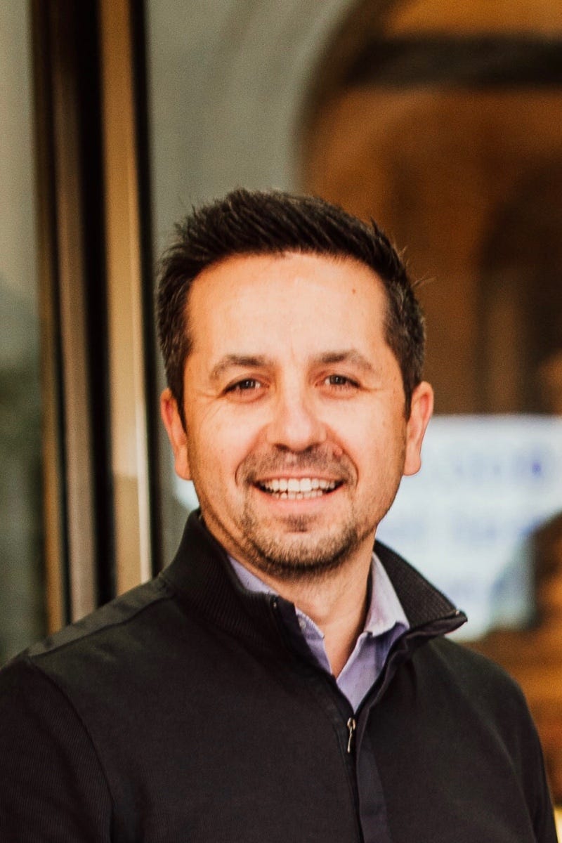 Val Balanescu – Medium