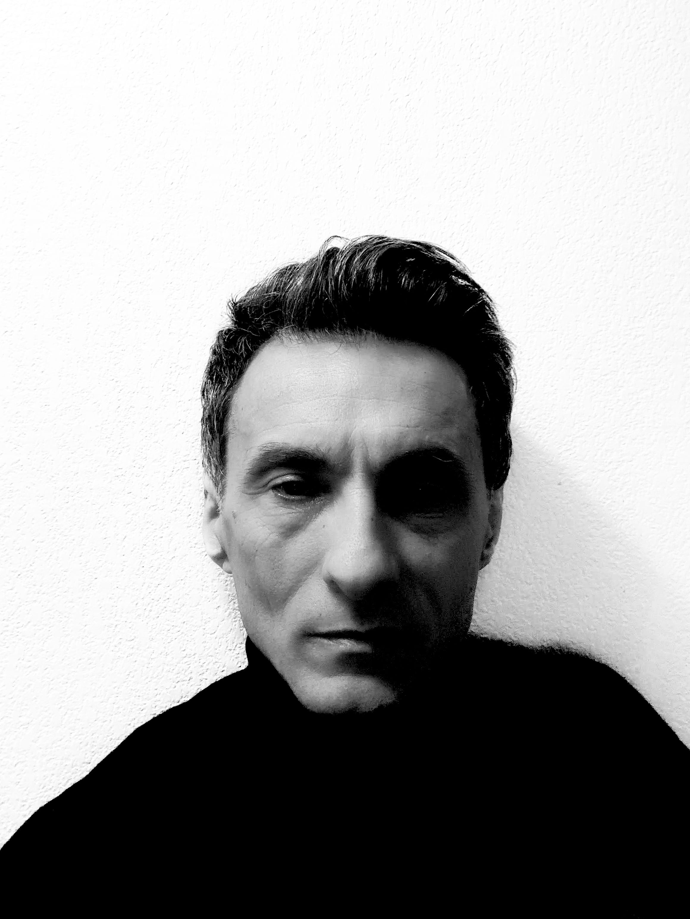 About – Dr. Liviu POENARU – Medium