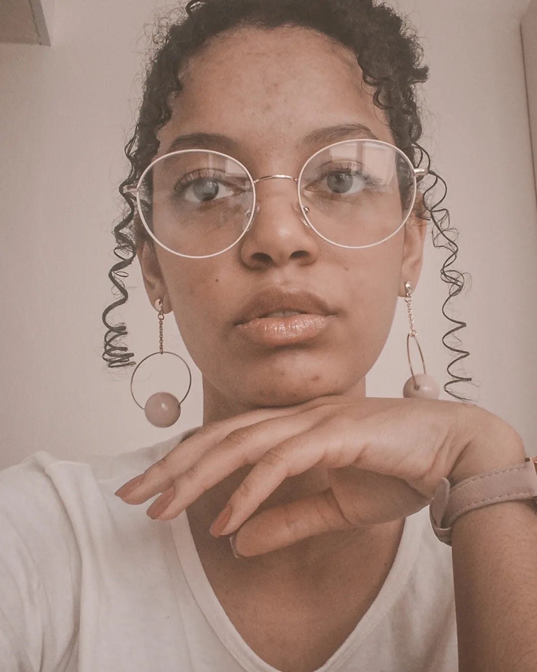 Gabriela Bita – Medium