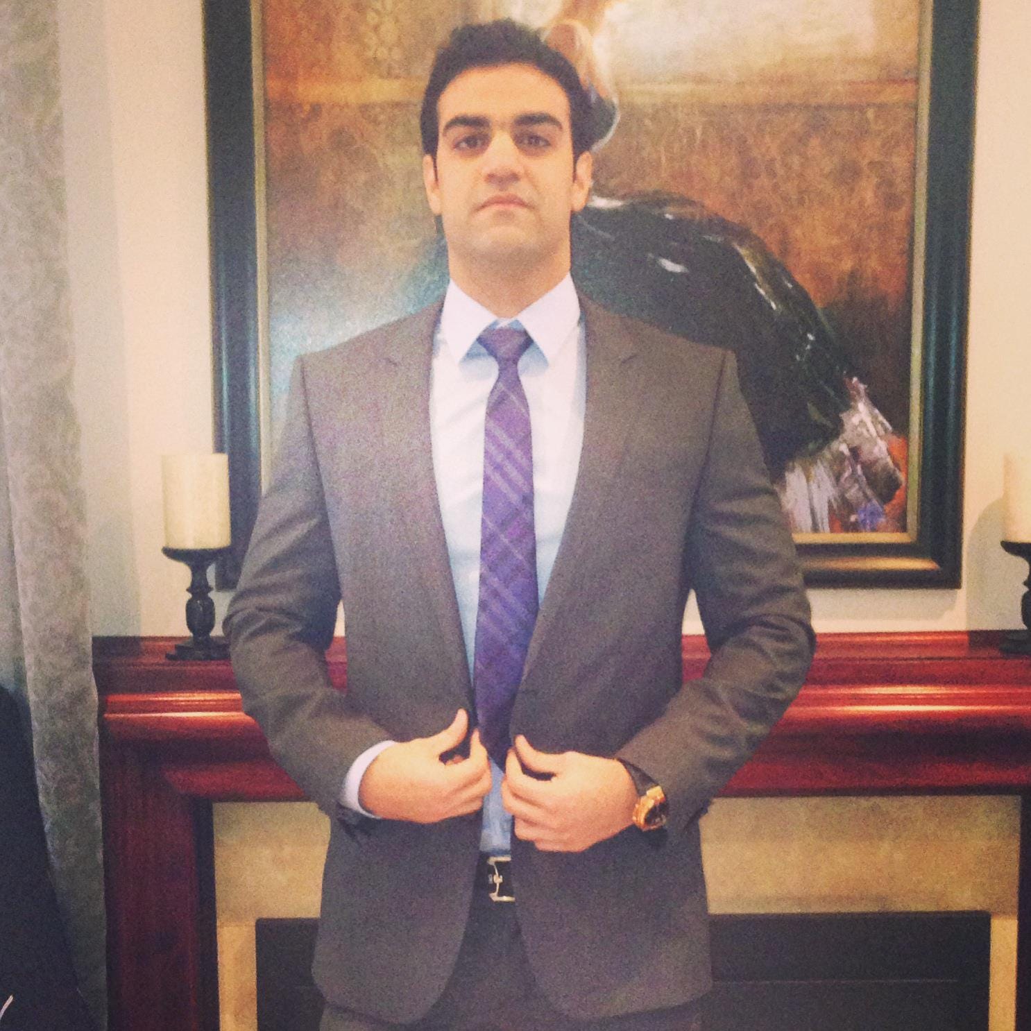 Abe Bahgat – Medium