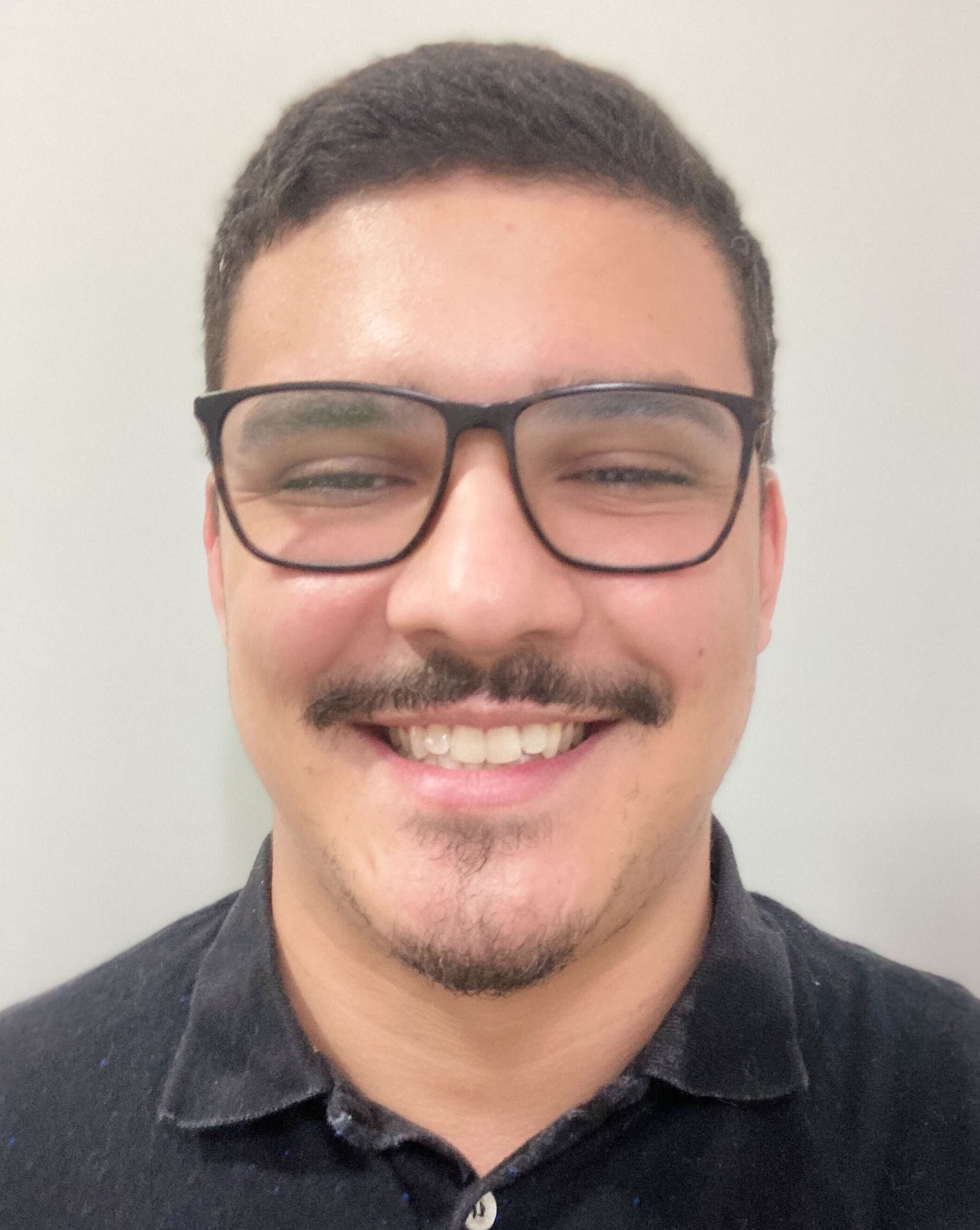 Gabriel Ávila – Medium