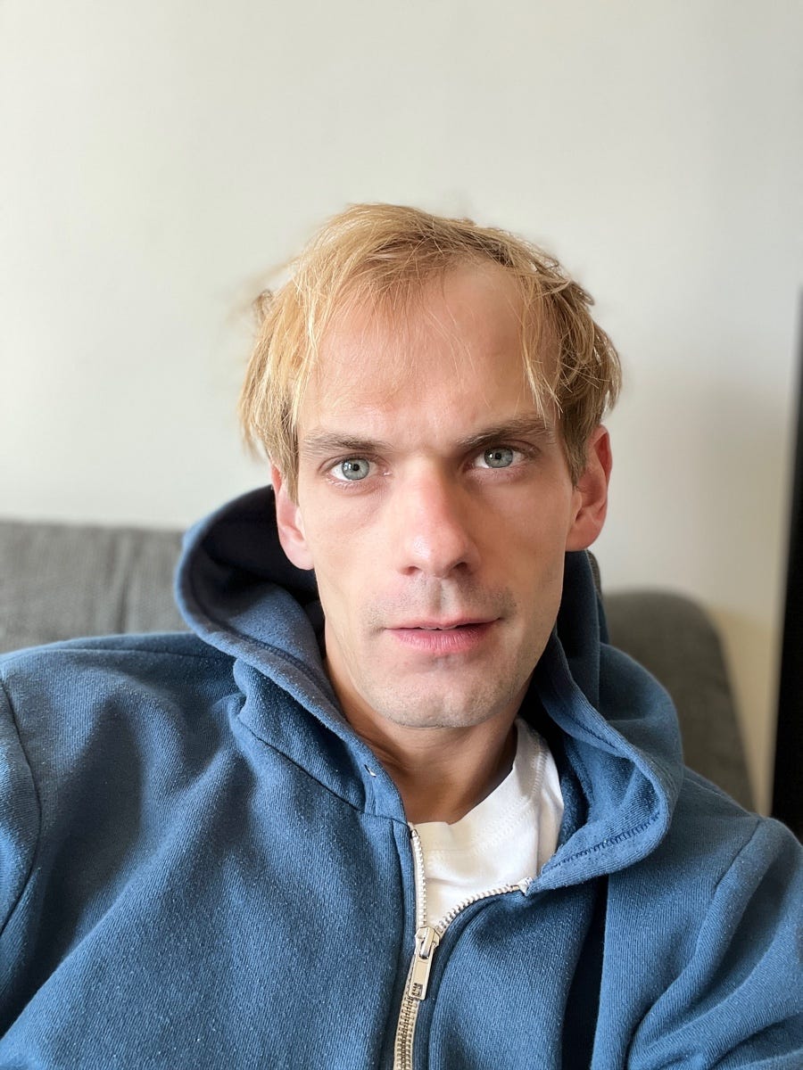 Sam Sage – Medium