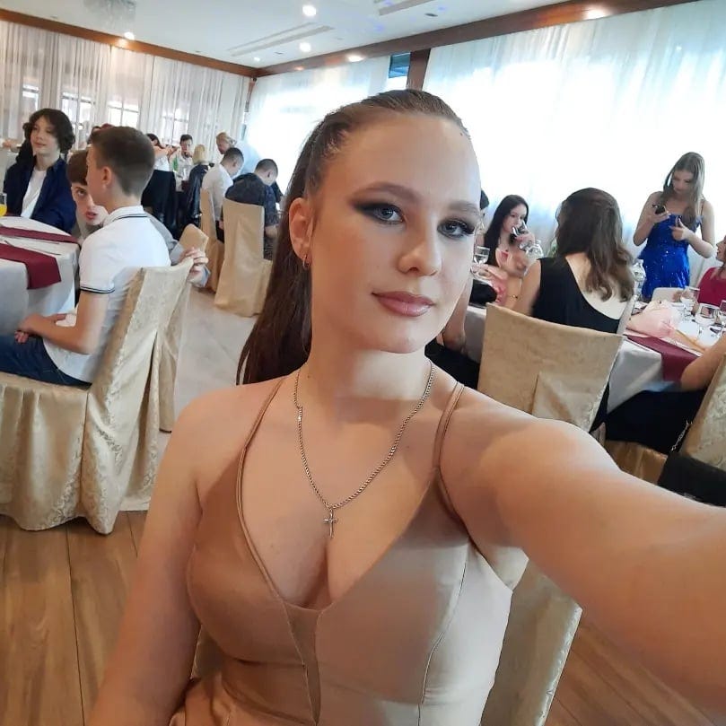 Nikolina – Medium