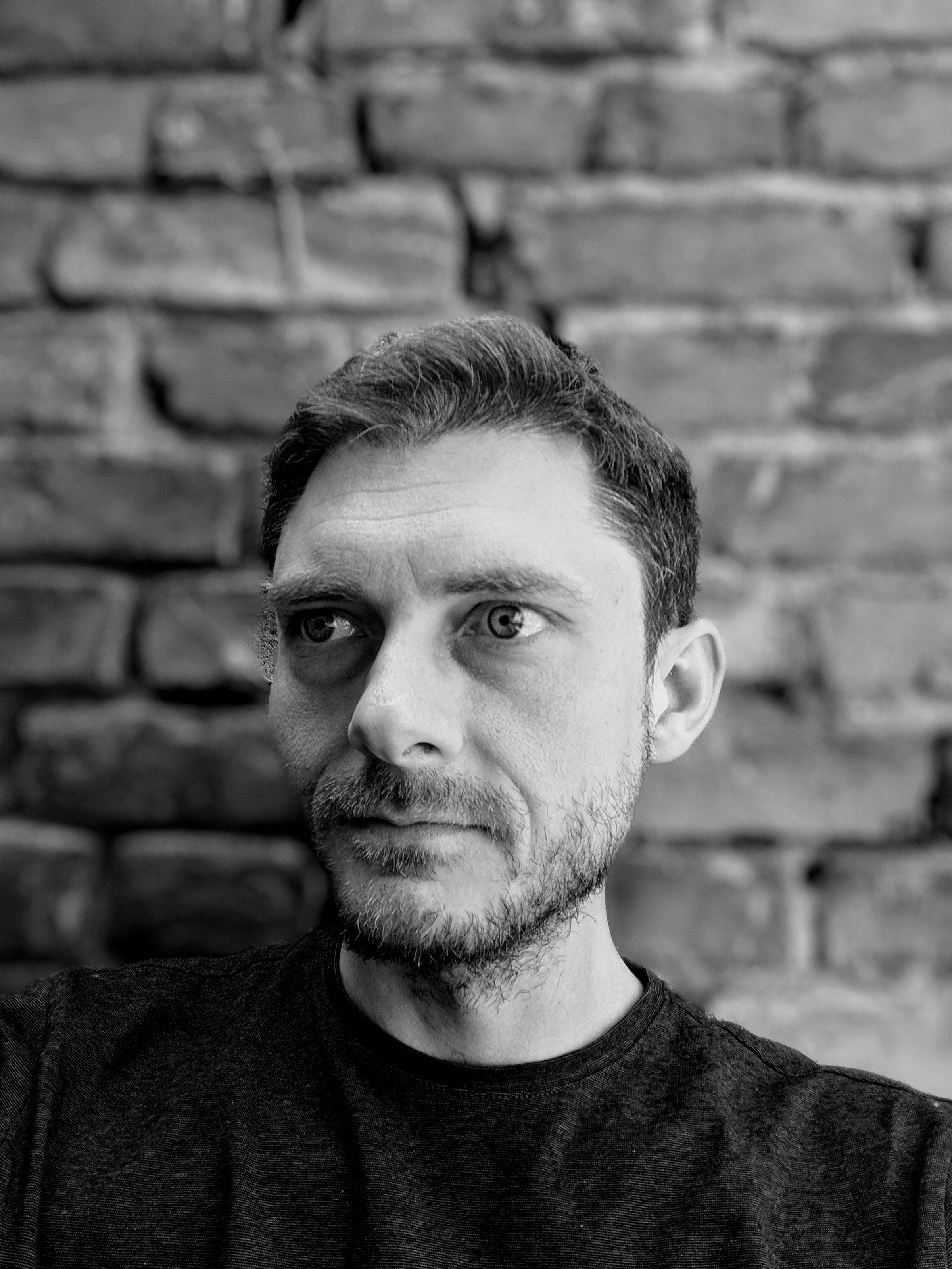 Thomas Hecker – Medium